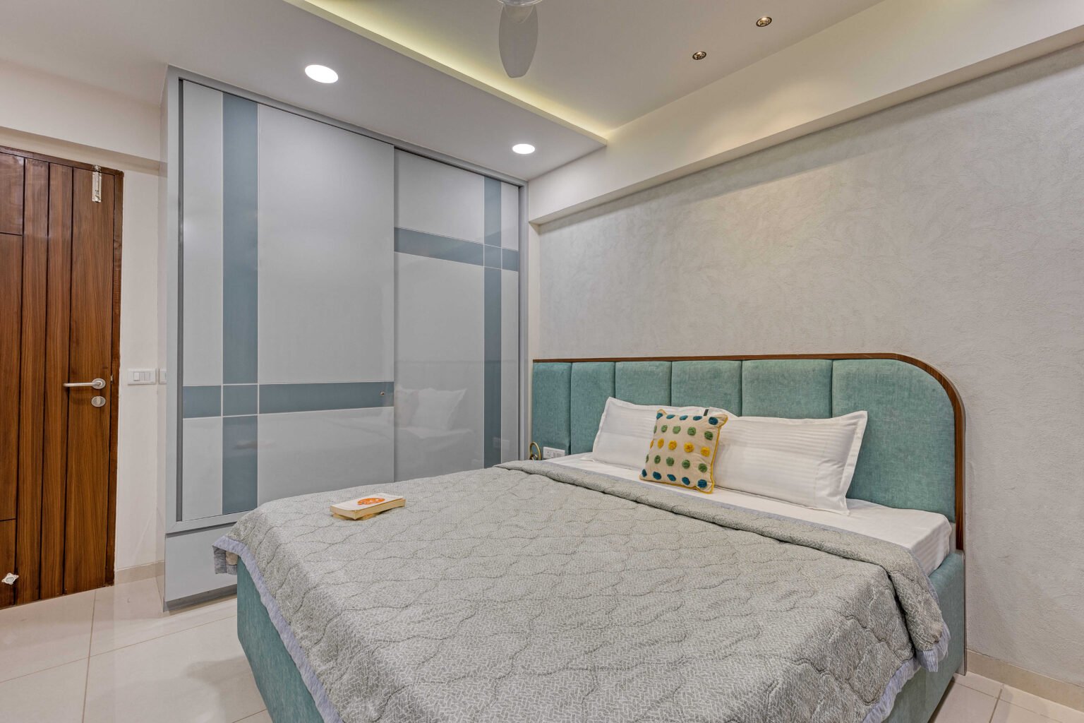 3 Master Bedroom Wardrobe Designs for Contemporary Dwellings | Montdor ...